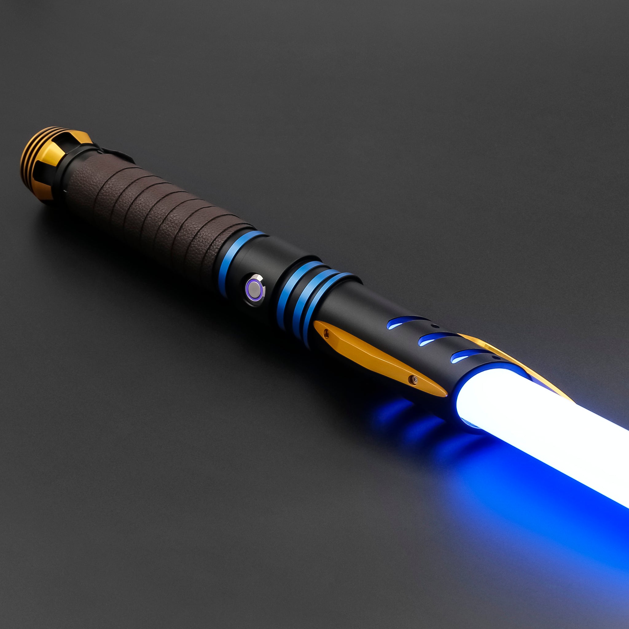 Hunter Lightsaber: The Iconic Weapon In The Star Wars Universe – Saberlight